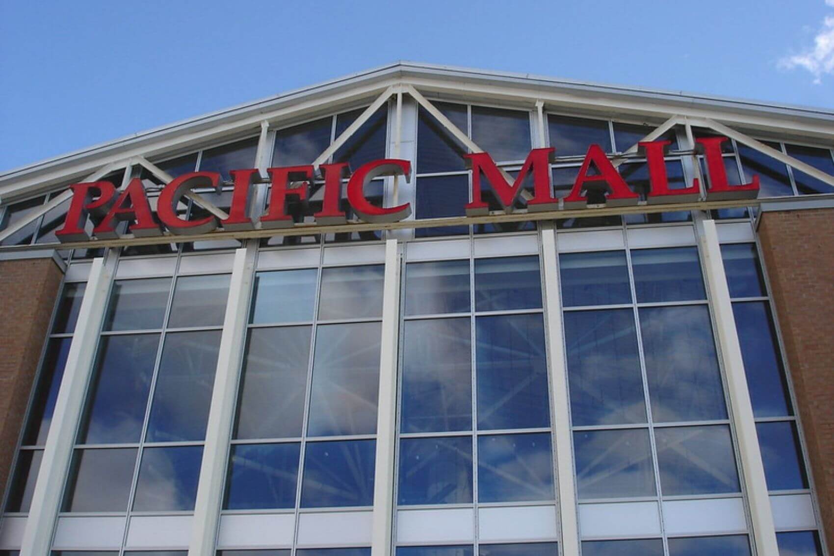 16 Things to Do in Toronto on Christmas Day - My Canadian Passport