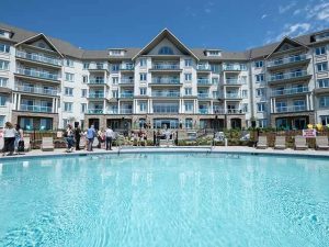 Swim and Stay: The Best Family-Friendly Hotels with Pools in Ontario